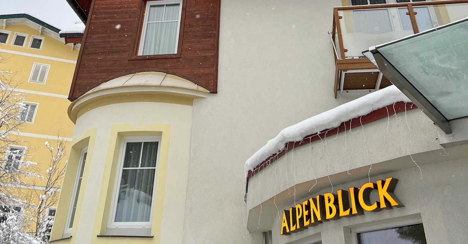 Waarom heten zo veel vakantiewoningen 'Alpenblick'?