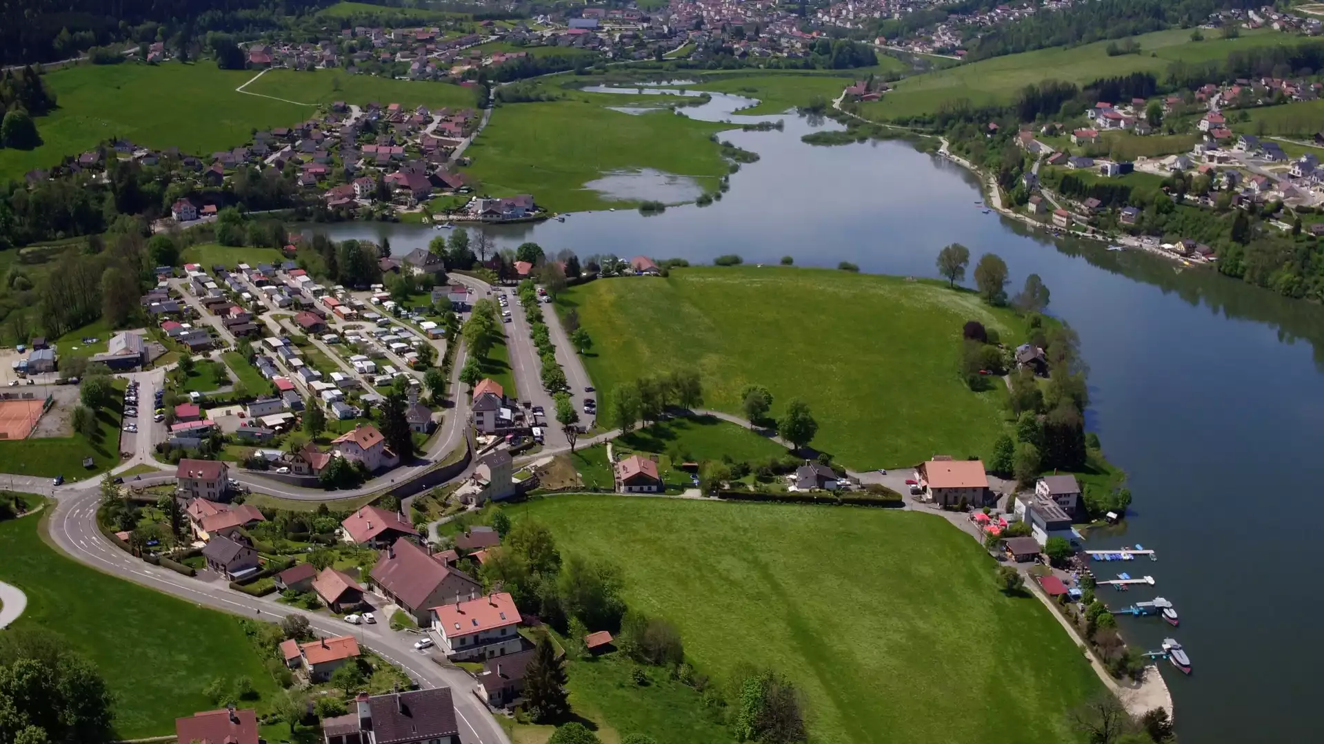Camping Lac Des Brenets