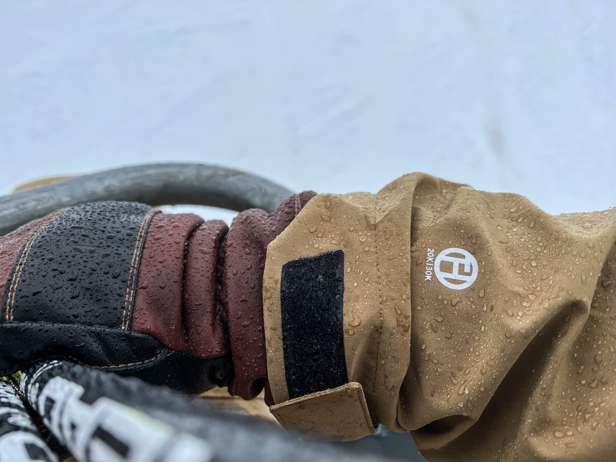 Waterdichte skikleding: zo blijf je écht droog op wint...