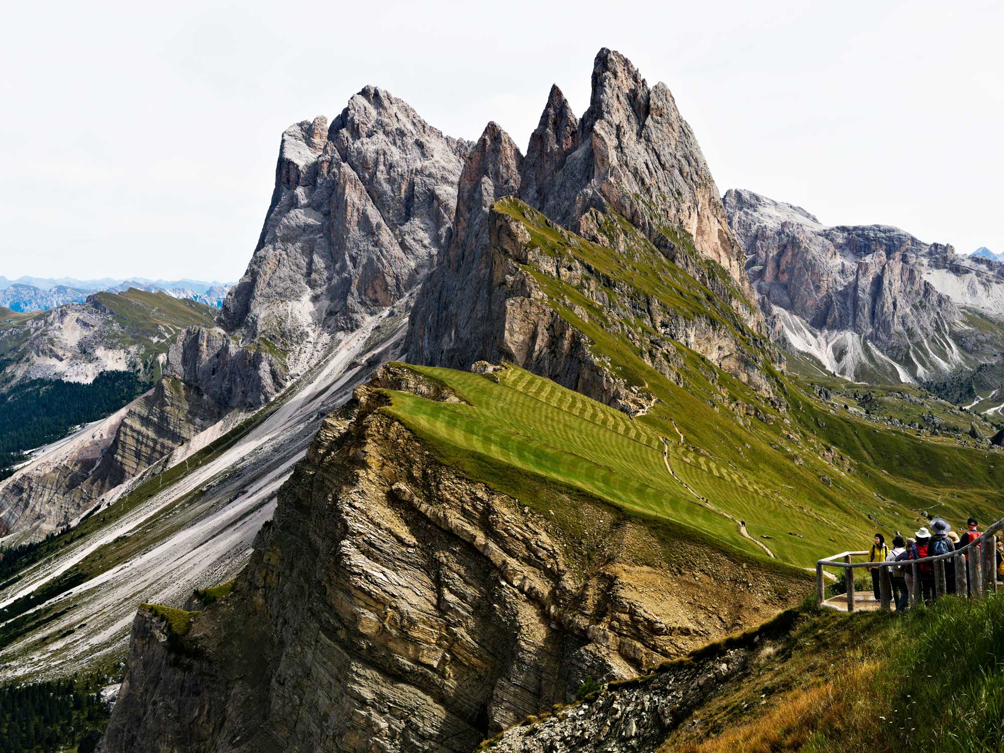 Overtoerisme in de Dolomieten: populaire Seceda voert...