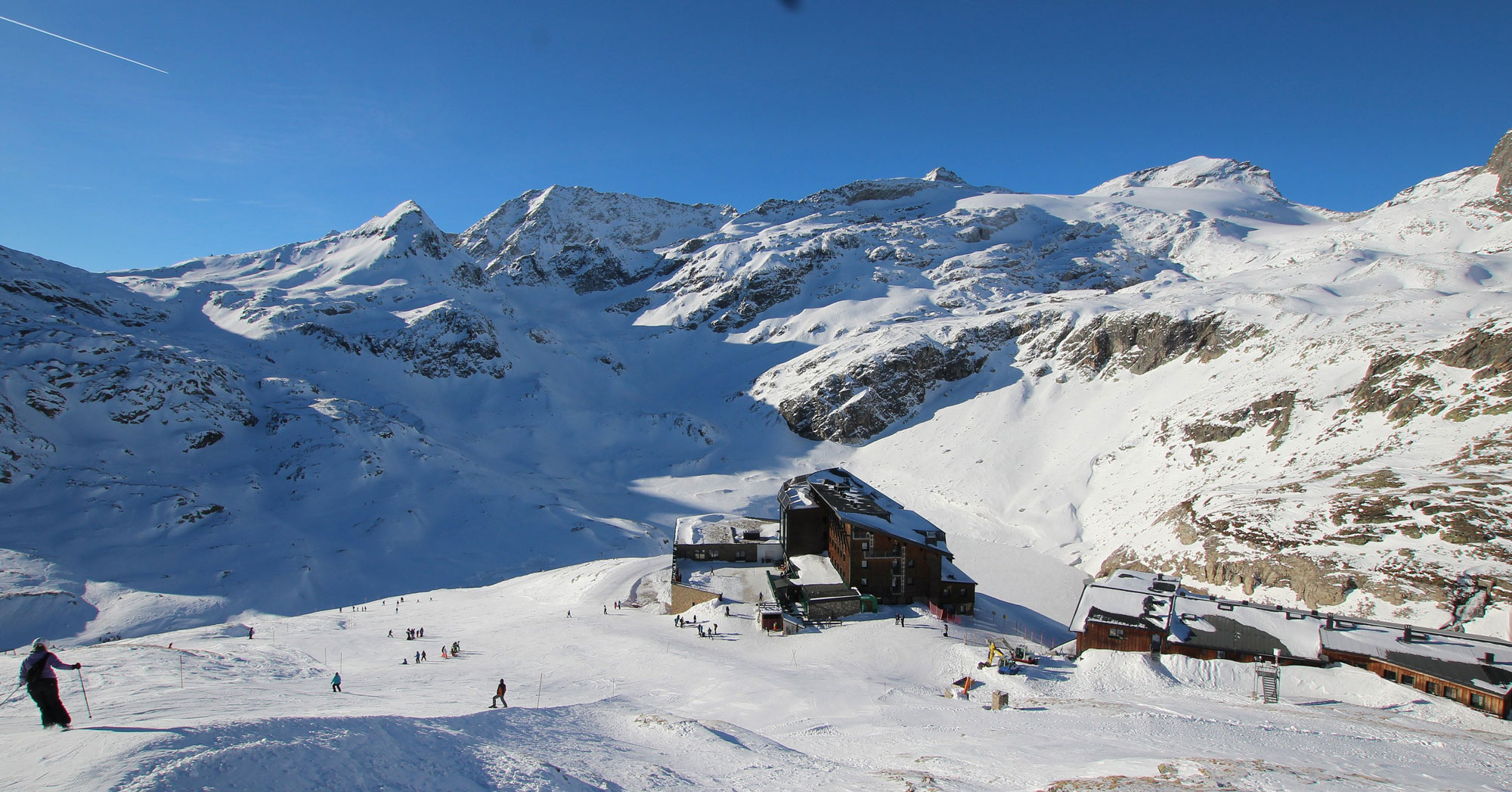 Alpine weather: weather maps show fresh snow