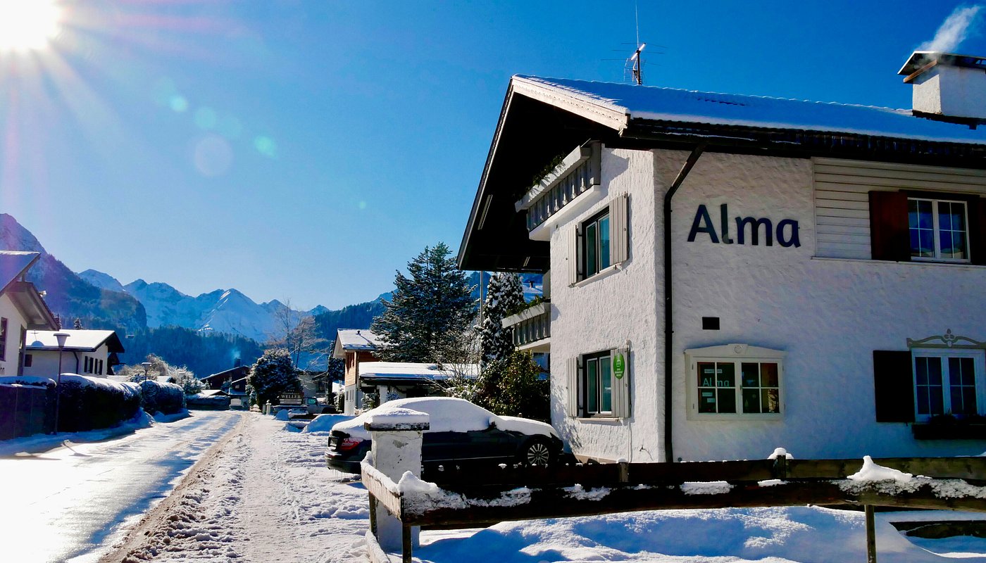 Alma Hotel